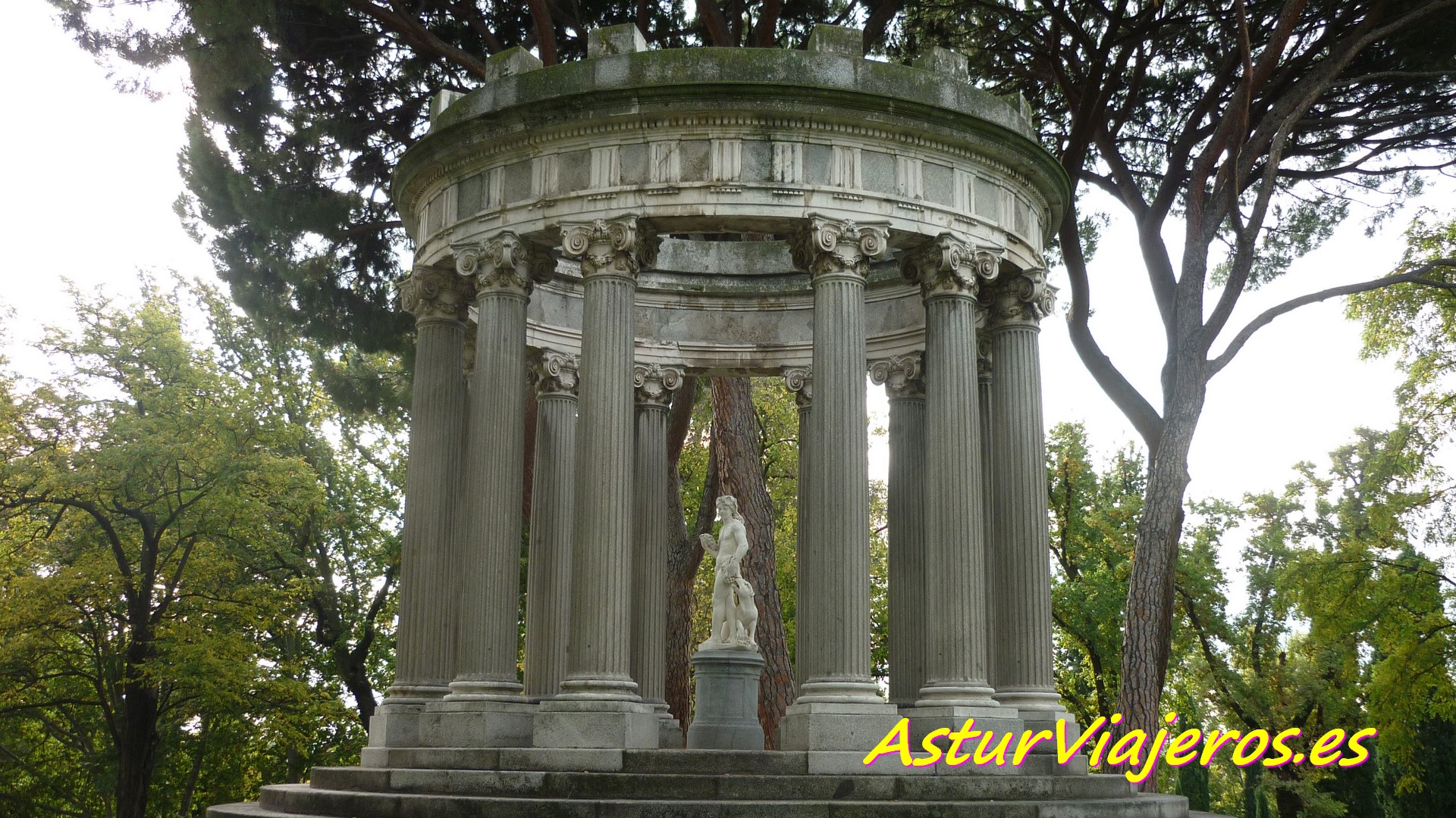 El Capricho: el parque más bonito de Madrid - AsturViajeros